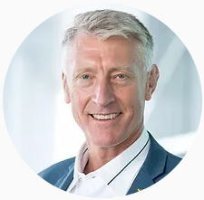 Meet the team - Saturn Invest